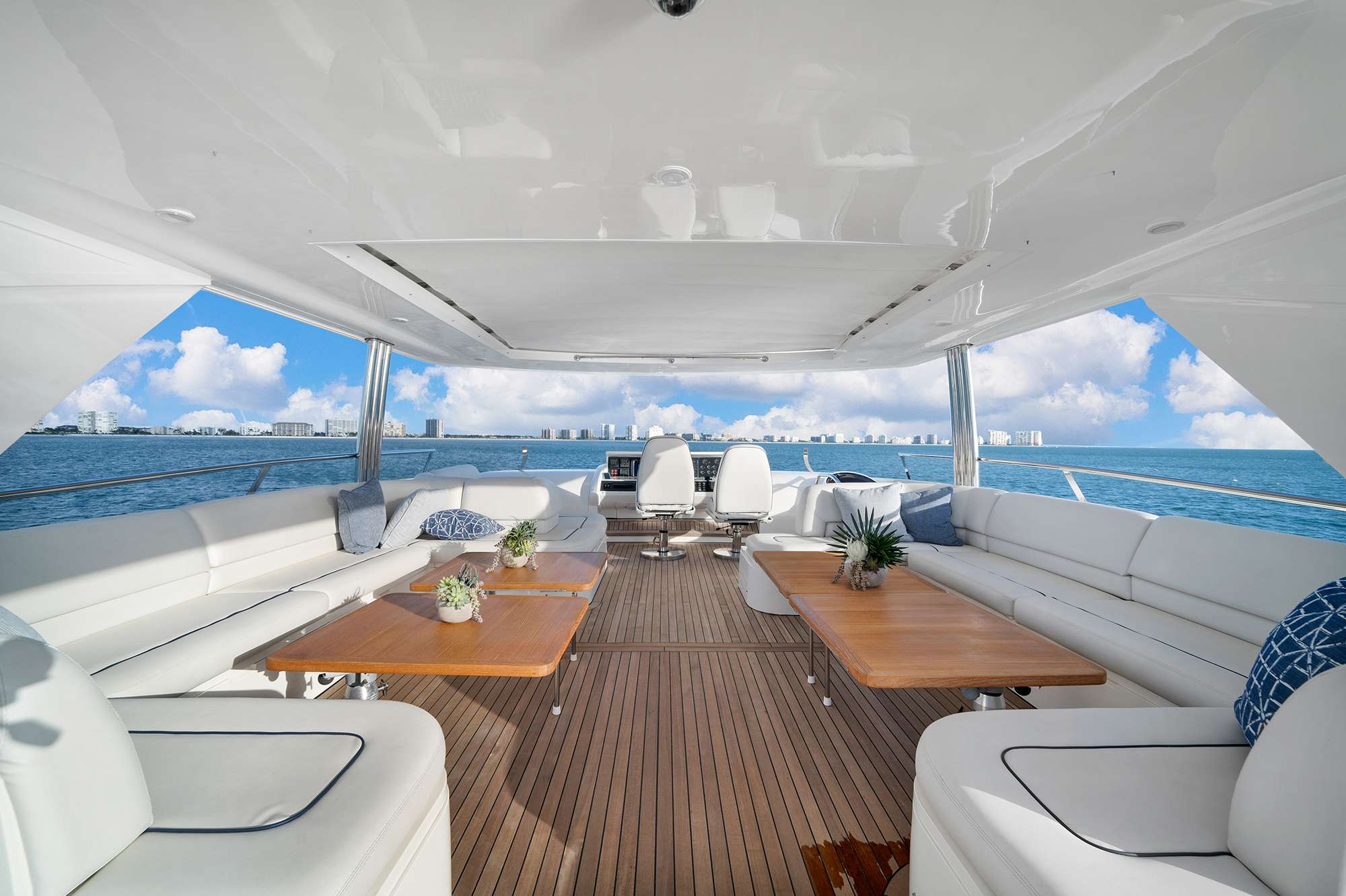 Yacht CURRENT $EA, Princess | CHARTERWORLD Luxury Superyacht Charters